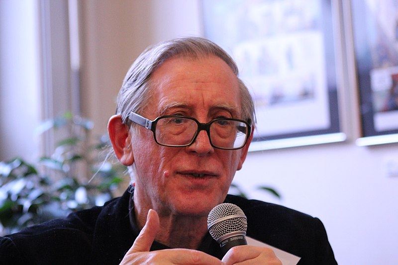 Brian Stableford, foi autor, acadêmico, crítico, editor e tradutor, foi ...