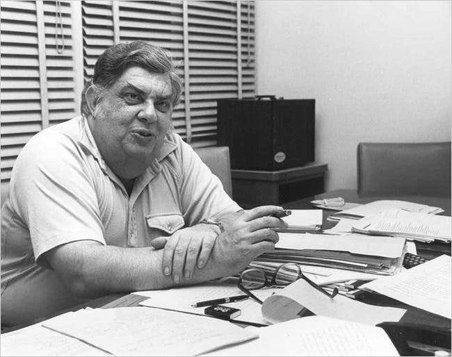 Geoffrey Burbidge, foi um físico inglês que se tornou uma figura ...