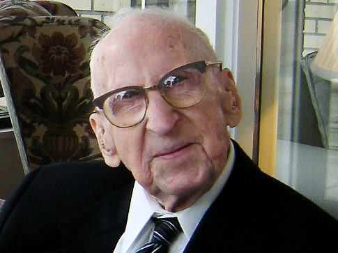 Walter Breuning, considerado o homem mais velho do mundo.