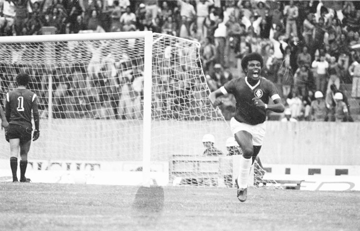 Escurinho, ídolo e grande jogador, ex-craque, eterno cabeceador colorado