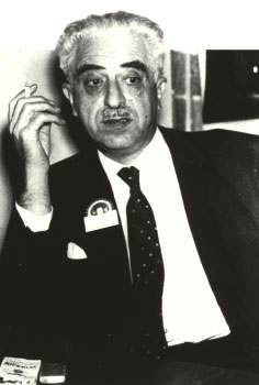 Gregory Pincus, biólogo americano desenvolve uma droga que impede a ...