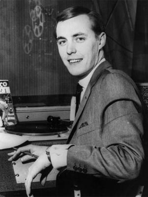 Simon Dee, apresentador e o maior astro da TV britânica na década de 1960.